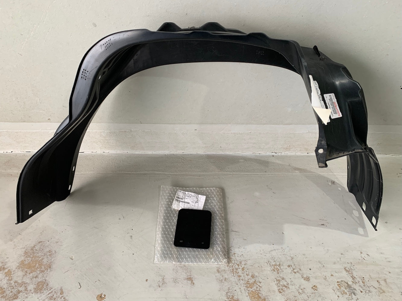 Toyota Hilux GD6 Rear Fender Liner with Flap – Motique Cars